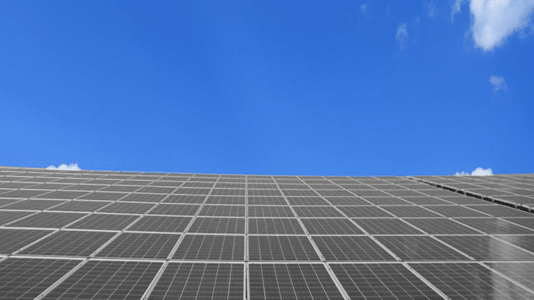 New Solar Panel Technology Trends 2025